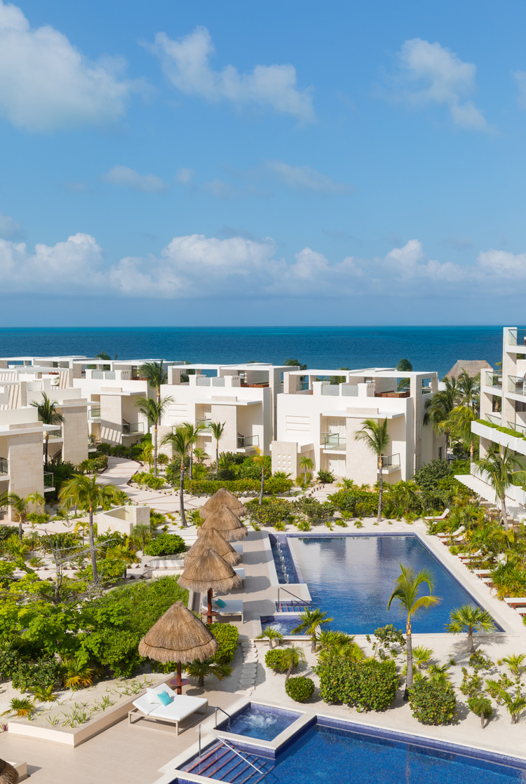 What Does it Mean to Have a "Luxury Vacation" in Cancun?